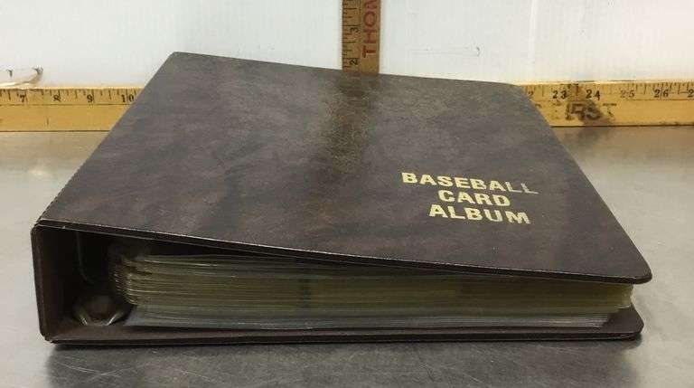 Baseball Card Album With Baseball Cards - Sherwood Auctions
