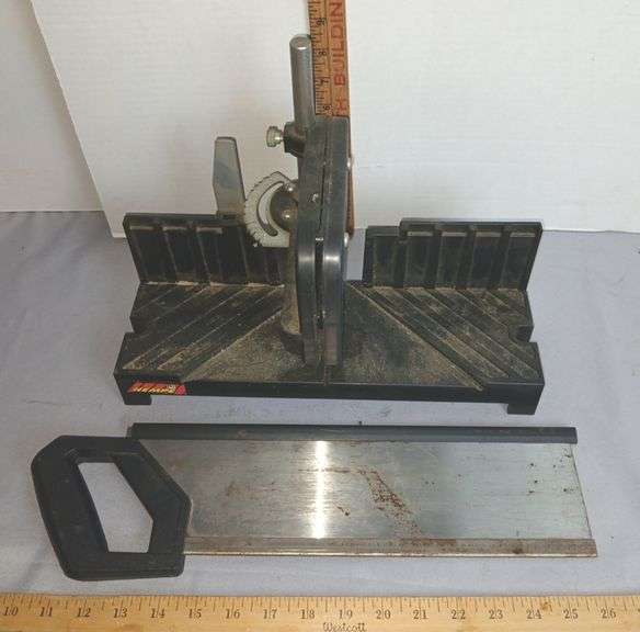 Hempe Miter Box and Saw - Sherwood Auctions