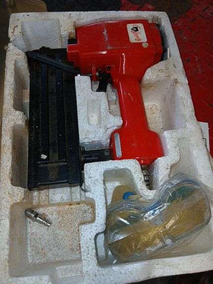 Grizzly Pneumatic Nail Gun & Mill Table Nuts - Sherwood Auctions