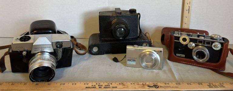 Kodak Instamatic Reflex, Argue, Nikon CookPX S6100, & AGFA Pioneer ...