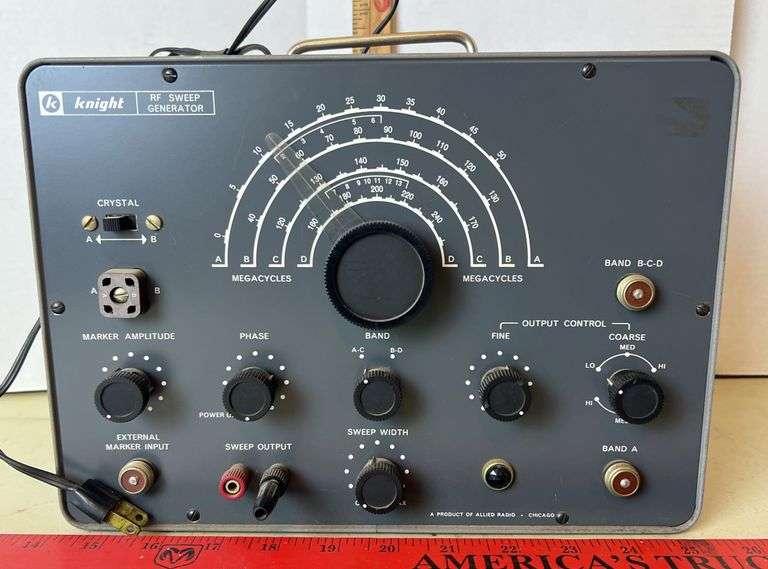 Knight RF Sweep Generator - Sherwood Auctions