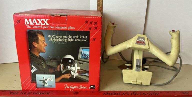 Maxx Alturas Products Virtual Pilot Pro Yoke Controller - Sherwood Auctions