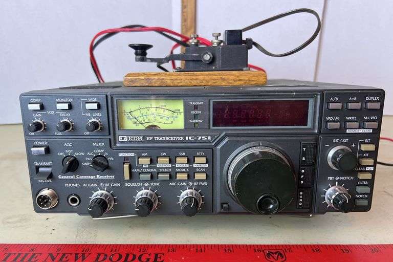 ICOM IC-751A HF Transceiver & Morse Key - Sherwood Auctions