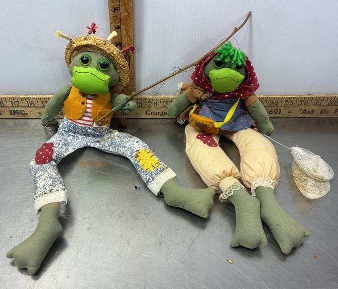 Frog Themed Decor - Sherwood Auctions