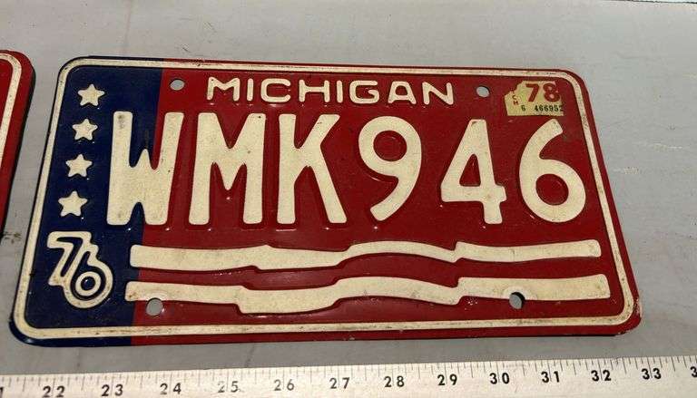 Michigan Centennial 1976 License Plates - Sherwood Auctions