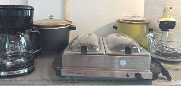 Cook’s Essentials Warm Plate, Crock Pots, Toastmaster Coffee Pot ...