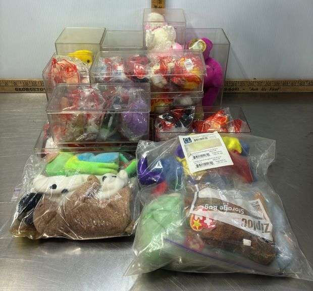Beanie Babies & Display Cases - Sherwood Auctions
