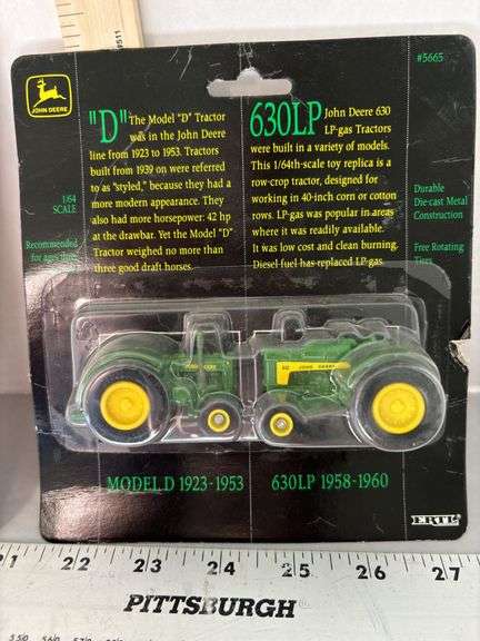 ERTL John Deere Tractor w/ Loader 1/64th Scale & Model “D” Tractor 1 ...