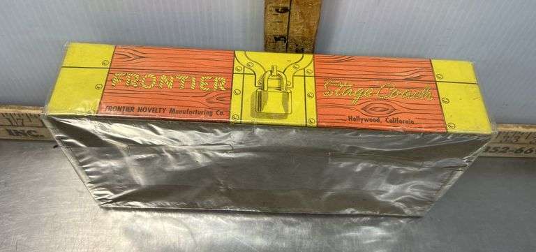Frontier Stage Coach Full Model Scale - Sherwood Auctions