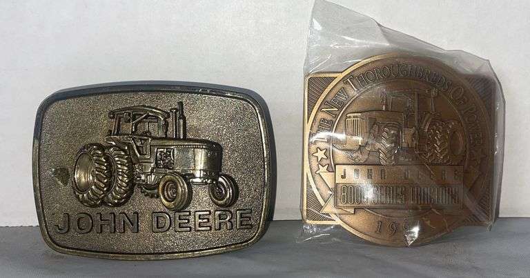 1994 8000 Series Tractors Belt Buckle & JD Belt Buckle - Sherwood Auctions
