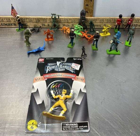 Toy Army Men and More - Sherwood Auctions