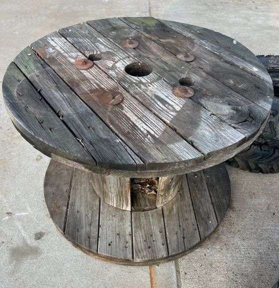 3’ round Wooden Spool (2’ tall) - Sherwood Auctions