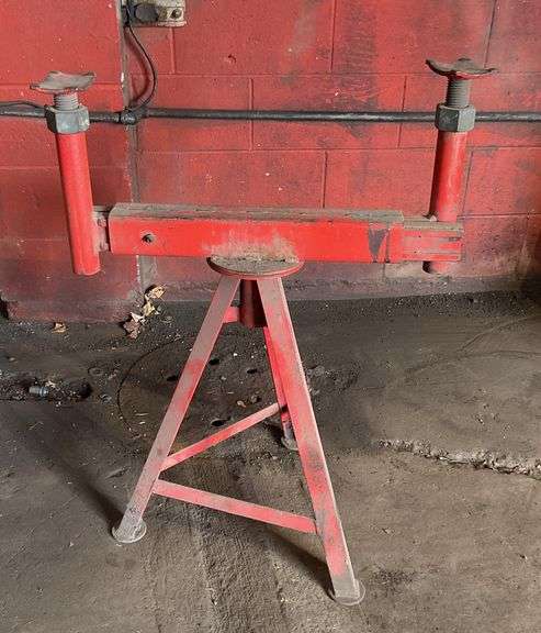 Adjustable Axle Stand - Sherwood Auctions