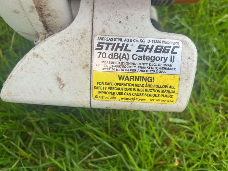 STIHL SH86C Gas Powered Leaf Blower- Has Compression - Sherwood Auctions