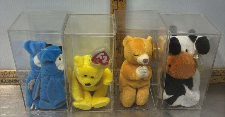 Beanie Babies in Display Cases - Sherwood Auctions