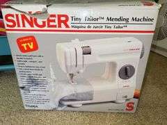 Singer Tiny Tailor Sewing Machine, Looms, Knitting Needles & Plastic ...