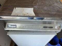 Whirlpool Trash Compactor (has power & works) - Sherwood Auctions