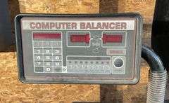 Coats Direct Drive 1000 Solid State Computer Balancer - Sherwood Auctions