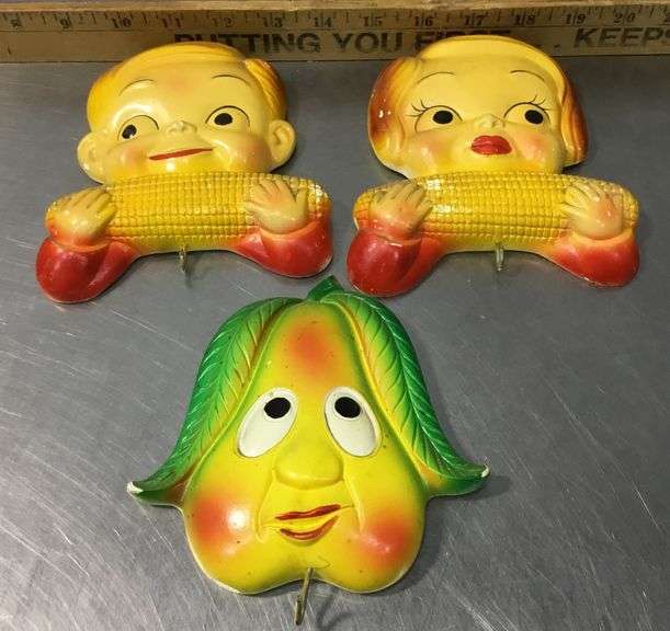 1950’s & 1970’s Chalkware Pieces - Sherwood Auctions