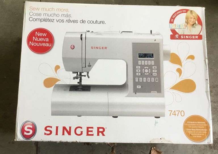 Singer Sewing Machine Model No. 7470 - Sherwood Auctions