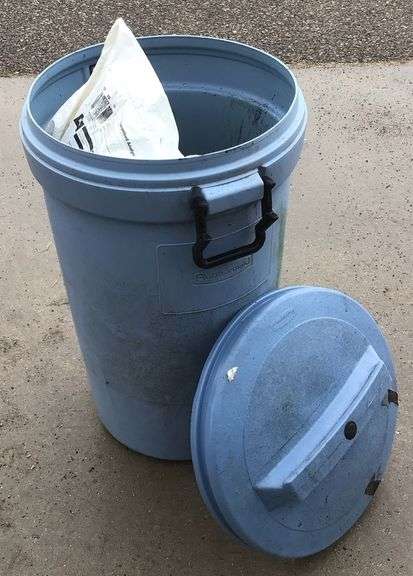 Light Blue Rubber Maid Trash Bin With Lid with Garden Soil - Sherwood ...