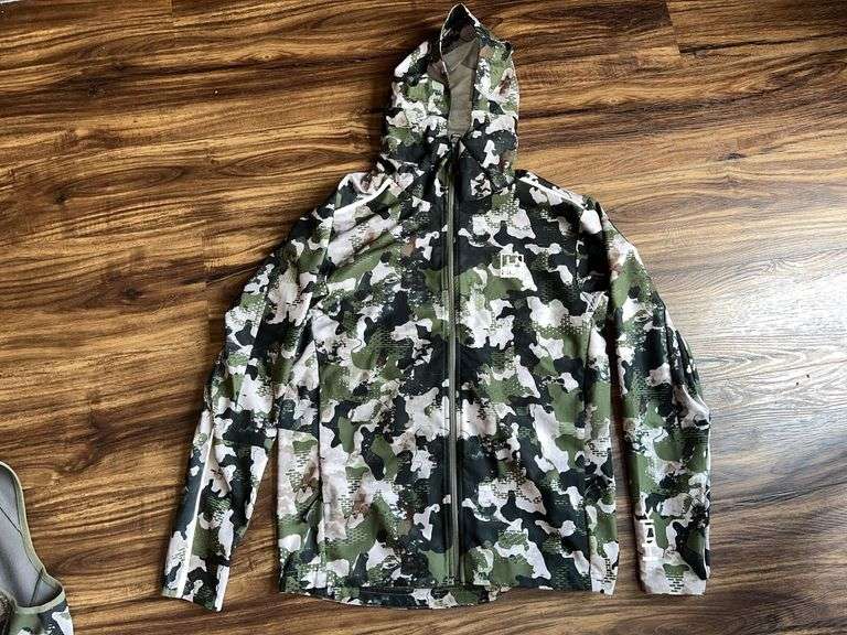 HUK Hunting Waterproof Jacket, Vest & KUIU Camo Pants - See Pics for ...