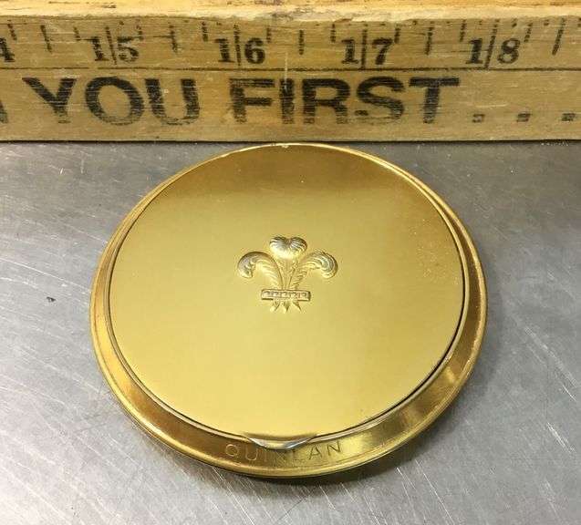 2 Makeup Compacts - Sherwood Auctions