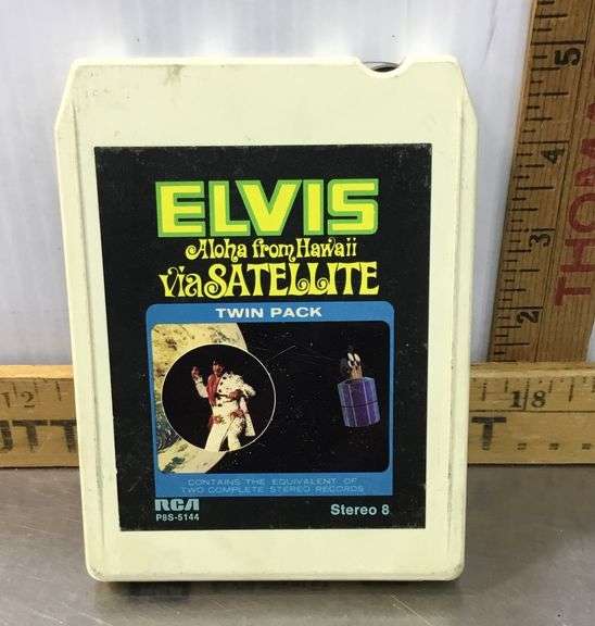 2 Elvis 8 Tracks - Sherwood Auctions