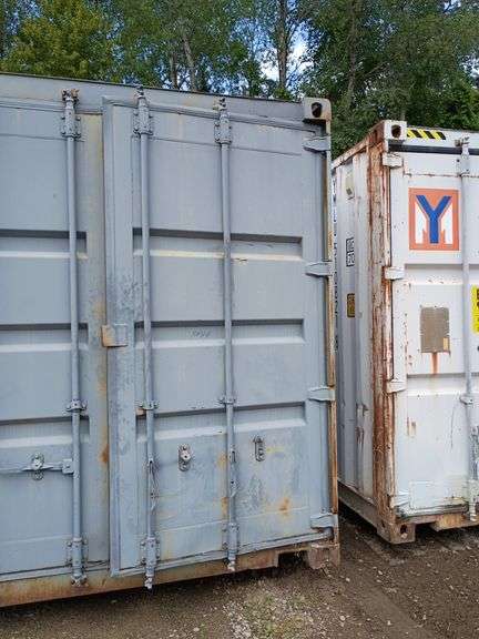 8’x40’ Standard 8' 6" tall Shipping Container - Sherwood Auctions