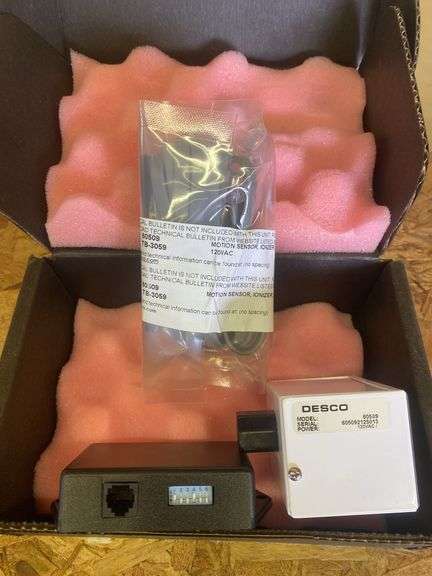 DESCO Motion Sensor Ionizer 120VAC New in Box - Sherwood Auctions