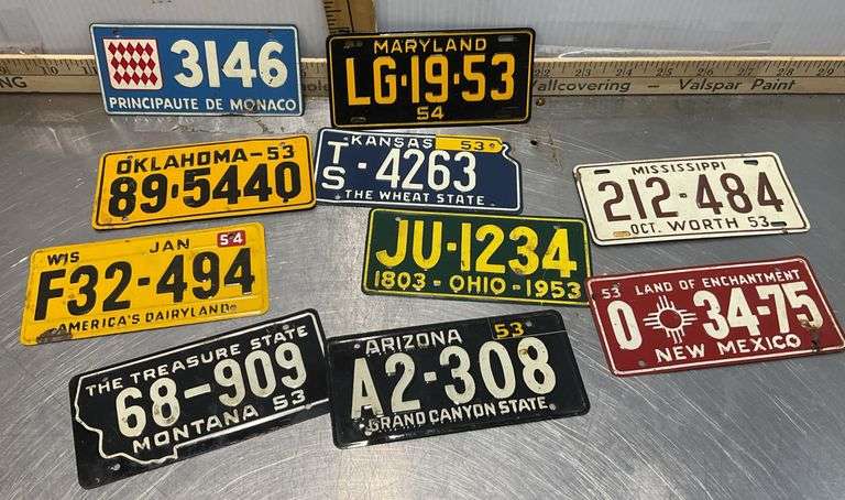 Vintage Mini License Plates - Sherwood Auctions
