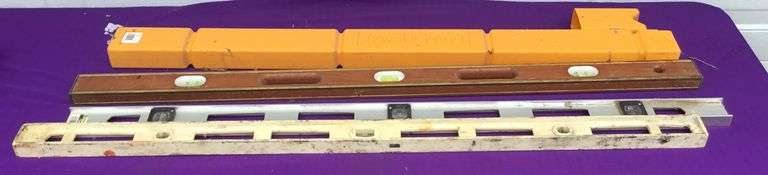 Set of 3 Levels & Level Guard - Sherwood Auctions