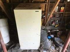 Garage Wall Cleanout - Sherwood Auctions
