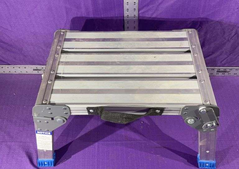 Haul Master 350lb 13” Portable Work Platform - Sherwood Auctions