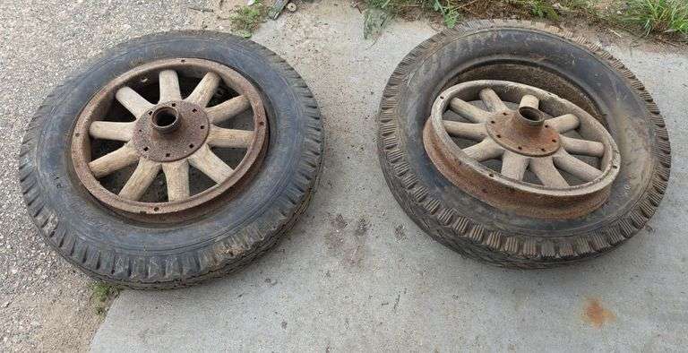 Qty-2 Ford Model T Wooden Spoke Rims and Wheels - Sherwood Auctions