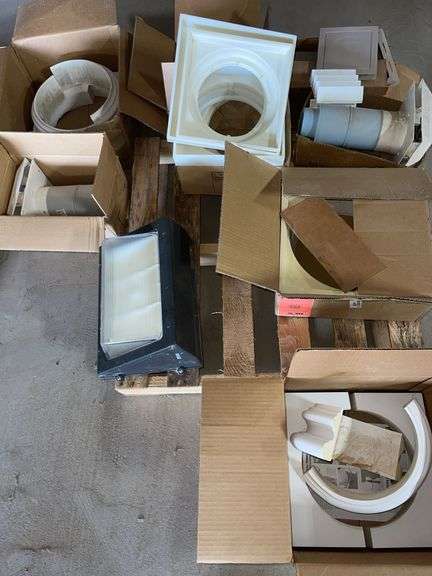 Outdoor Light, Column Bases, J-Blocks & Misc. Parts - Sherwood Auctions