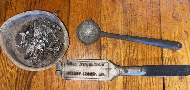 Bell Sinker Mold, Lead & Lead Melting Ladle - Sherwood Auctions