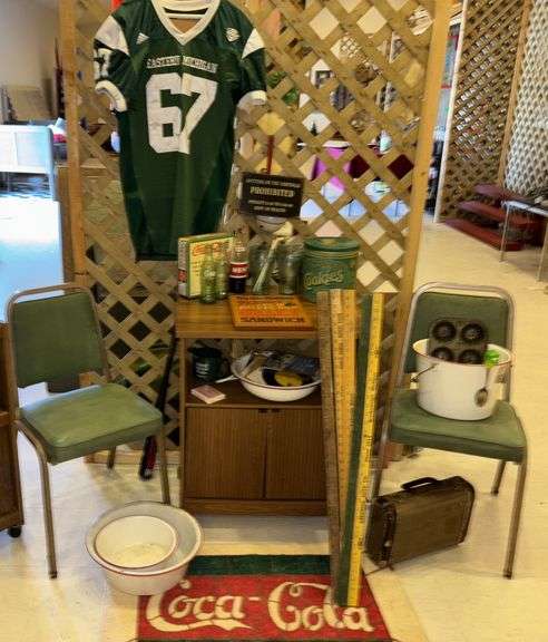 Microwave Carts, Chairs, Enamelware, Coca-Cola Bottles, Clarinet, East ...