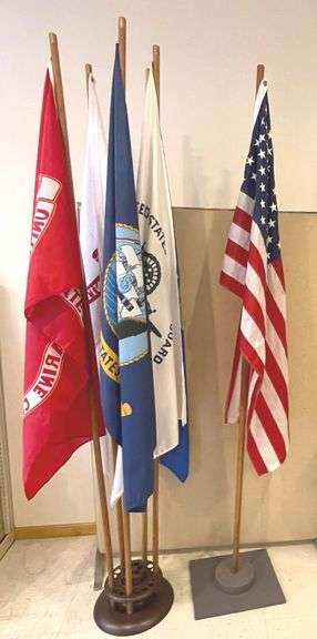 American Flag & Five Branches of the United States Armed Forces Flags ...