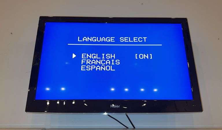 Haier Flat Screen TV w/ Remote & Philco DVD/VCR Player - Has Power ...