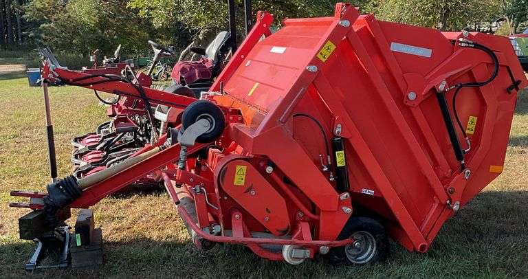 Weidenmann Super 500 Athletic Field Groomer - Sherwood Auctions