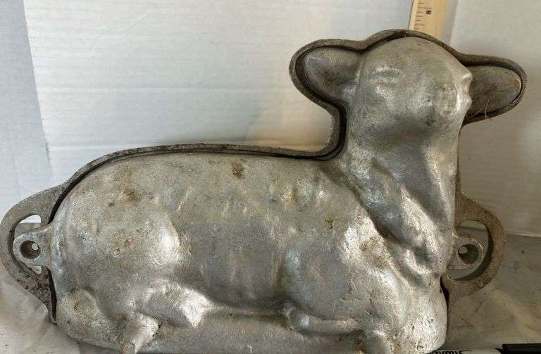 Cast Iron Lamb "Lambie" Cake Mold - Sherwood Auctions