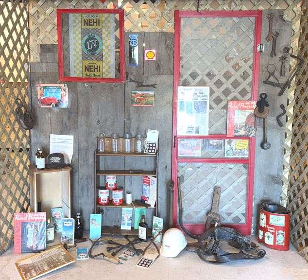 Gas Station Maps, Oil Cans & Gas Station Collectables - Sherwood Auctions