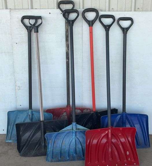 Plastic Shovels & Scrapers - Sherwood Auctions
