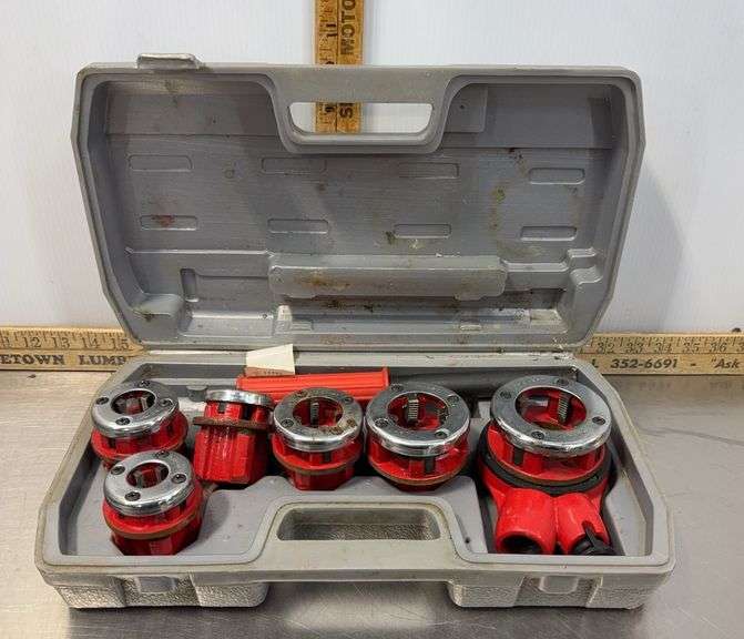 Mannesmann M 530-9 Pipe Threading Set - Sherwood Auctions