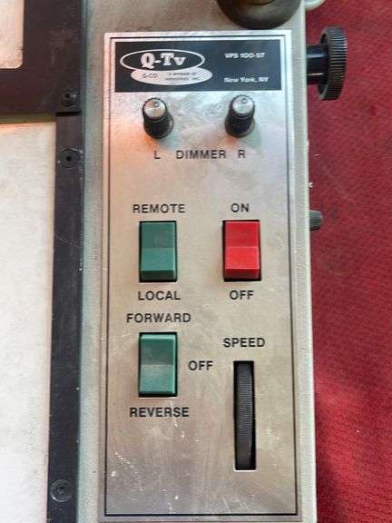 Q-TV Model Telesync 100 Script Prompter USA - Sierra Auction Management Inc