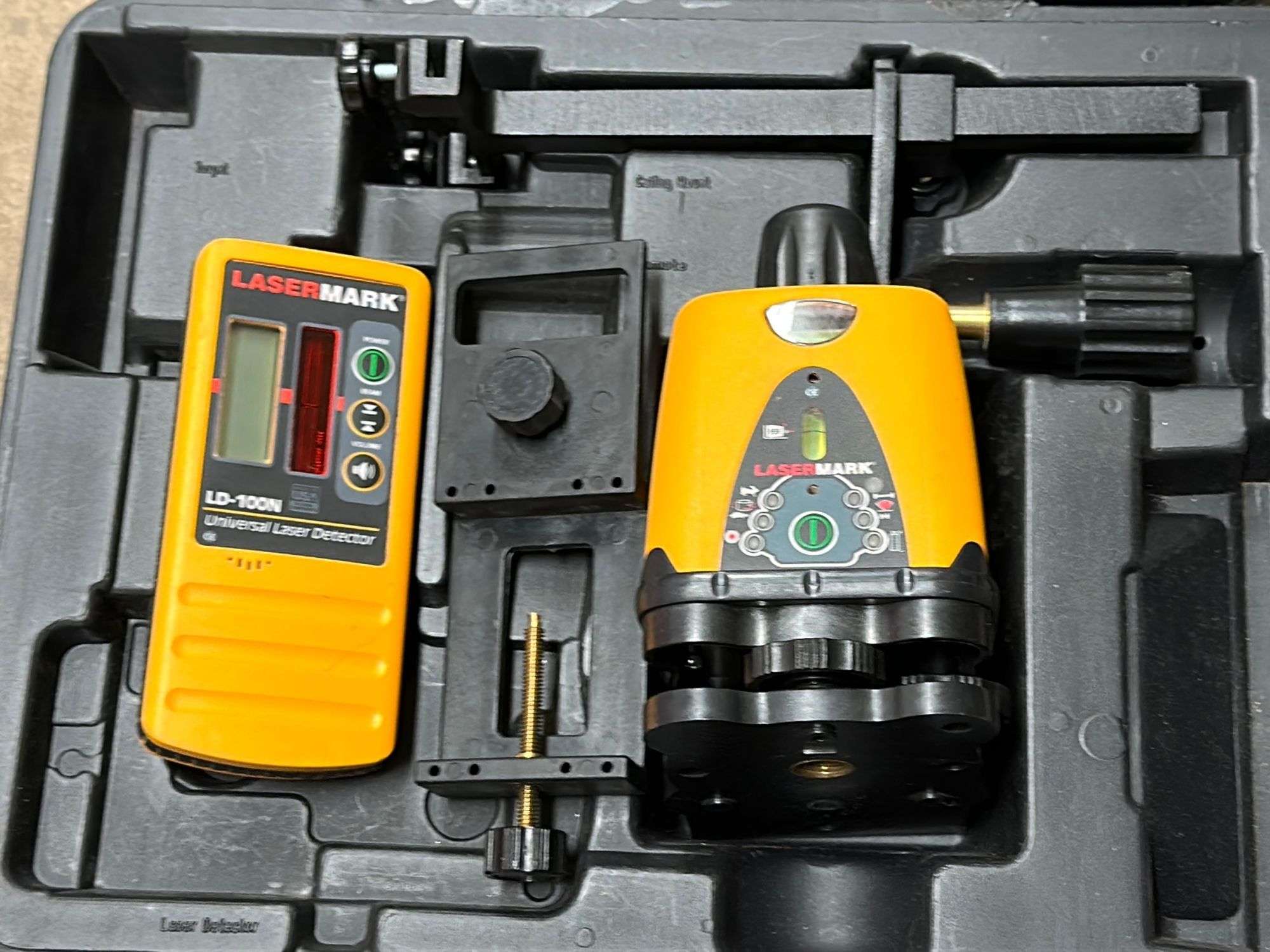 1 Qty LaserMark Wizard LM 30 CST Berger 1 Qty LD 100N Universal Laser Detector Sierra Auction Management Inc