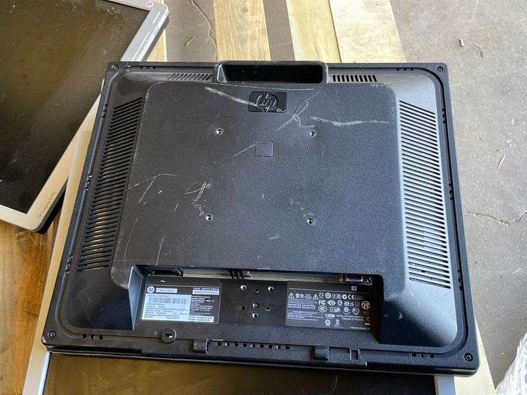 (6 Qty) HP Compaq LE1911 - Sierra Auction Management Inc