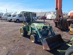 John Deere 670 Loader Tractor - Sierra Auction Management Inc