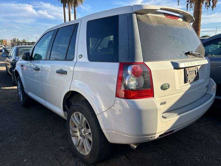 2010 Land Rover LR2 - Sierra Auction Management Inc